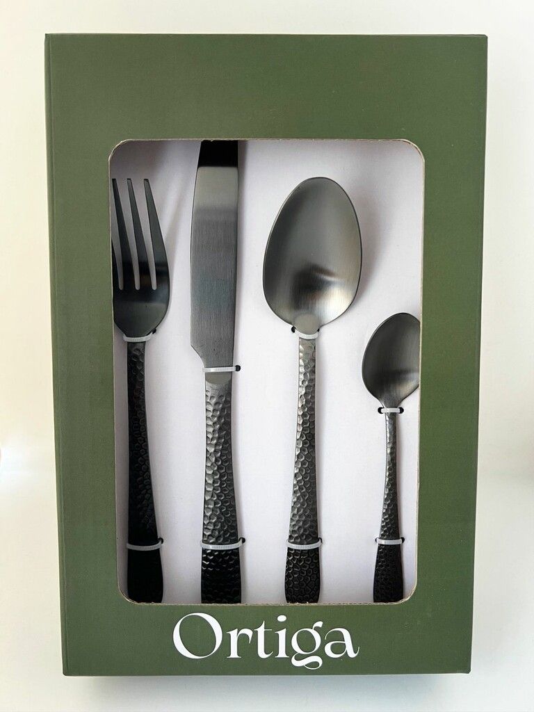 Set de Cubiertos Martele – Black Matte x 16 pzas. | Ortiga Casa